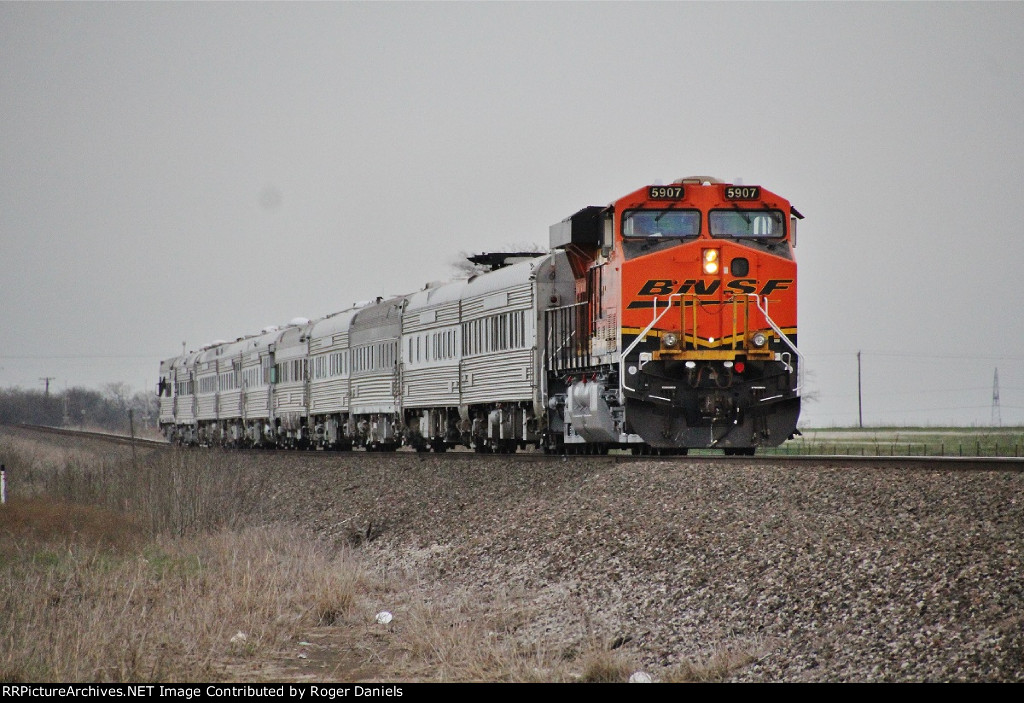 BNSF 5907